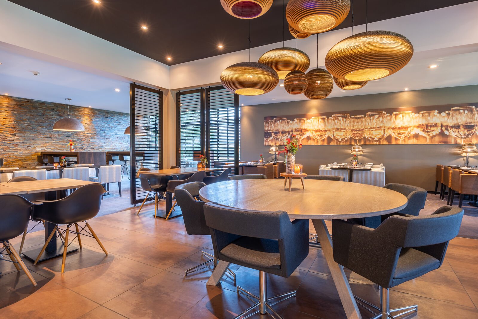 Postillion Hotels • Meet, work, stay.